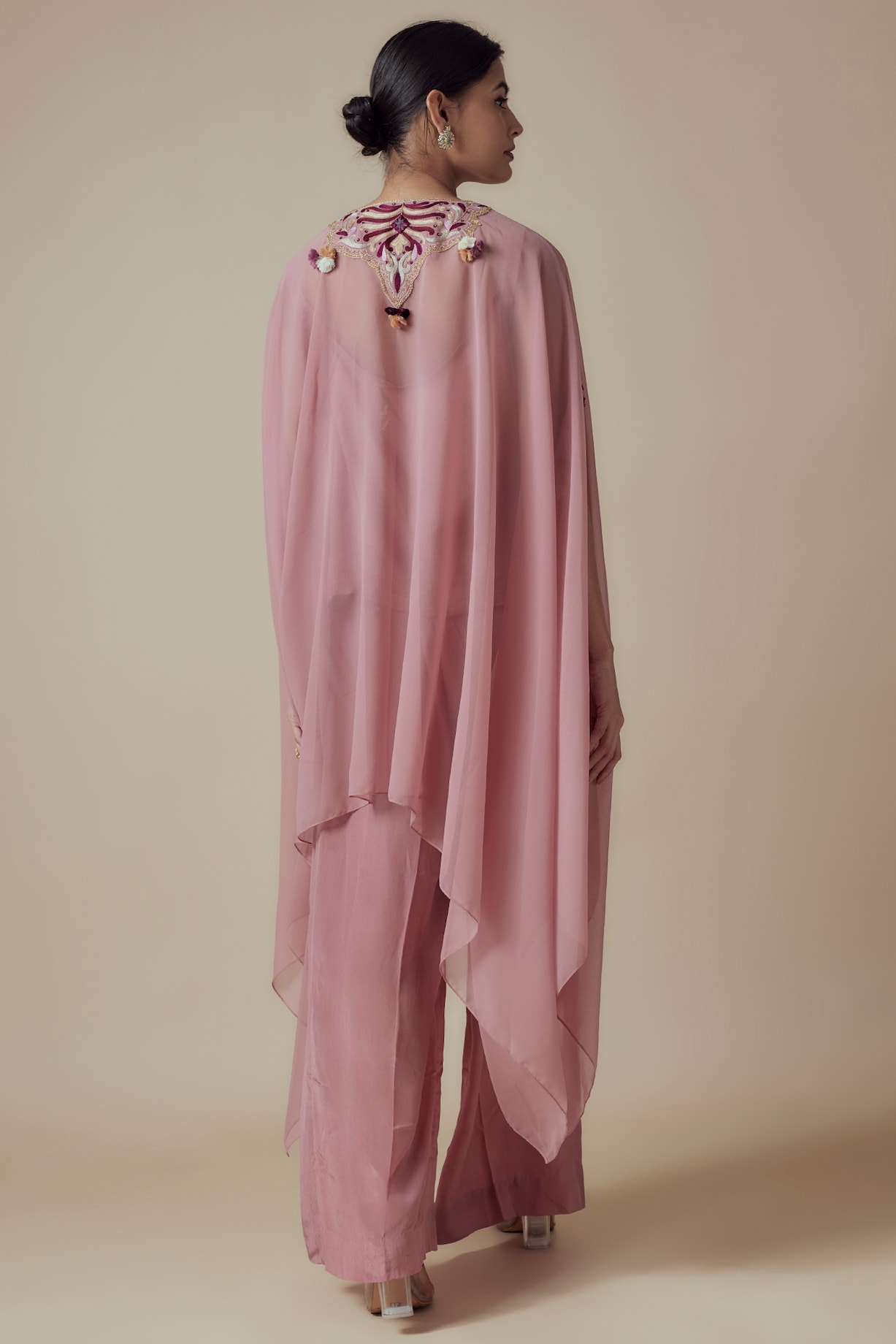 Dusty Pink Georgette Kashmiri Hand Embroidered Kaftan Set by Yoshita ...