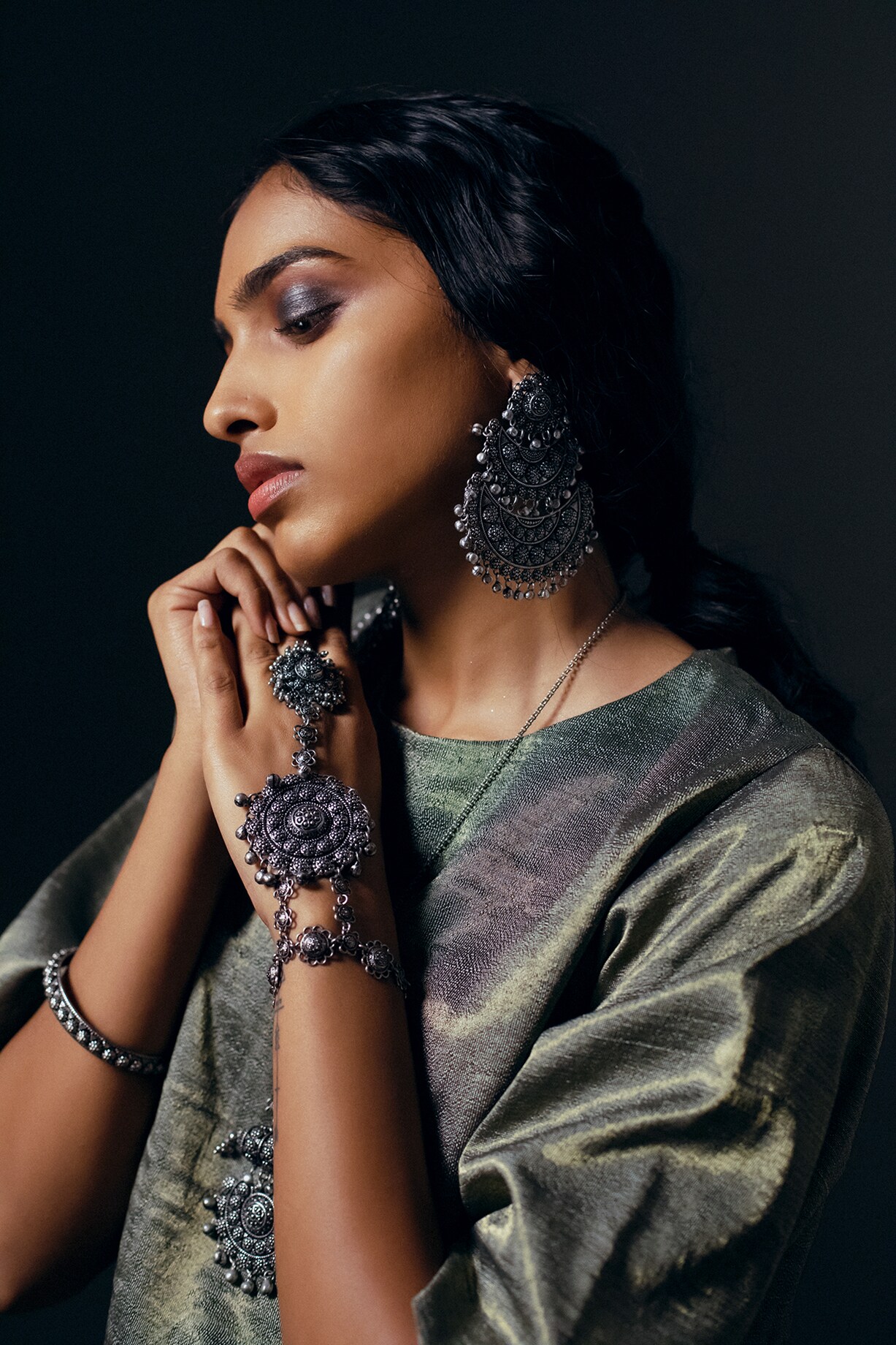 Black Rhodium Finish Hath Phool Design by Zariin at Pernia's Pop Up Shop 2024