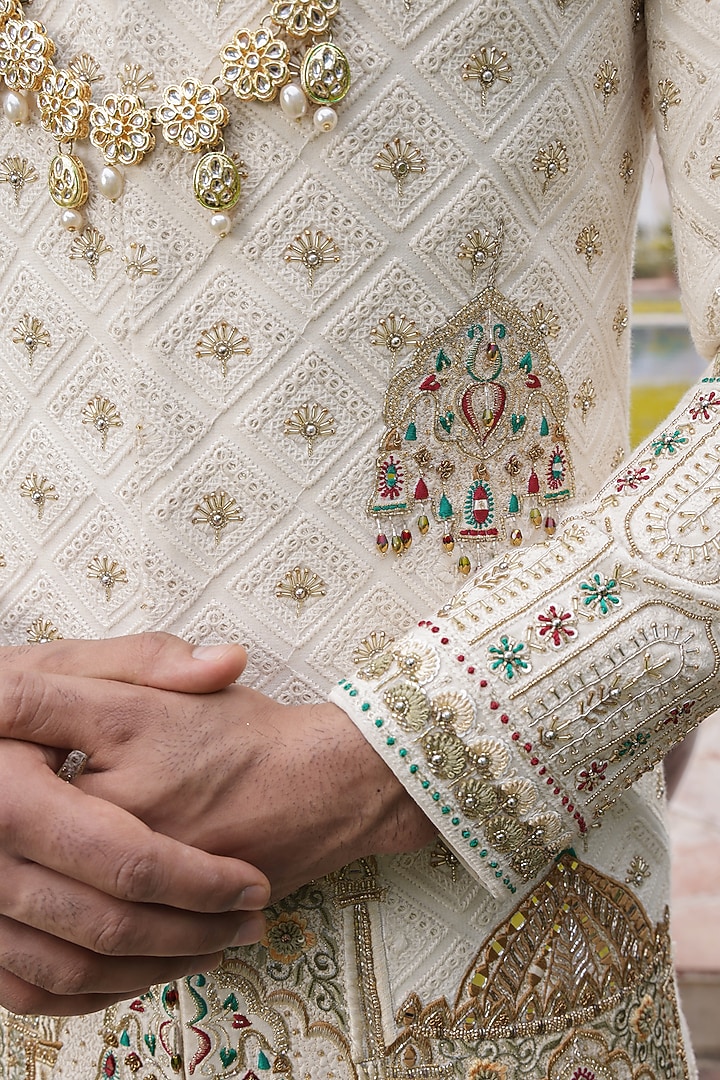 Ivory Lucknowi Hand Embroidered Sherwani Set by ZENITH COUTURE at ...