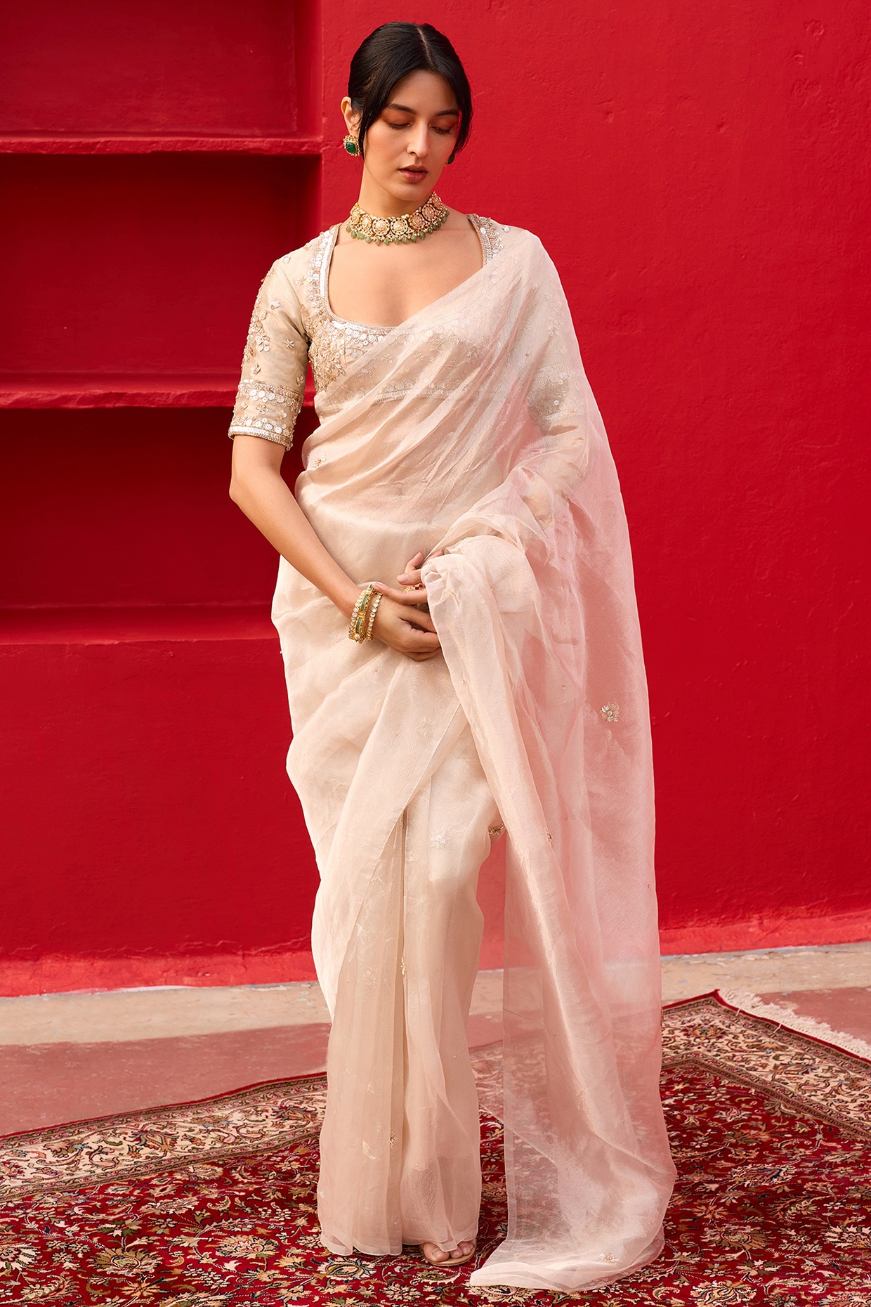 White-Gold Pure Tissue Hand Embroidered Saree Set by Zoon Tribe at Pernia's Pop Up Shop 2025