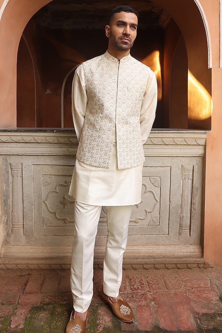 Light Gold Poly Silk Machine Embroidered Bundi Jacket Set by Zoop Men ...