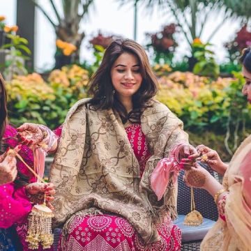 The Deep Meaning Behind the Chuda Ceremony in Wedding 2025