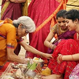 The Meaning Behind the Mooh Dikhai Ceremony in Chhattisgarh Wedding 2025
