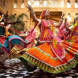 Guide to Chaniya Choli styles & origins. 2025